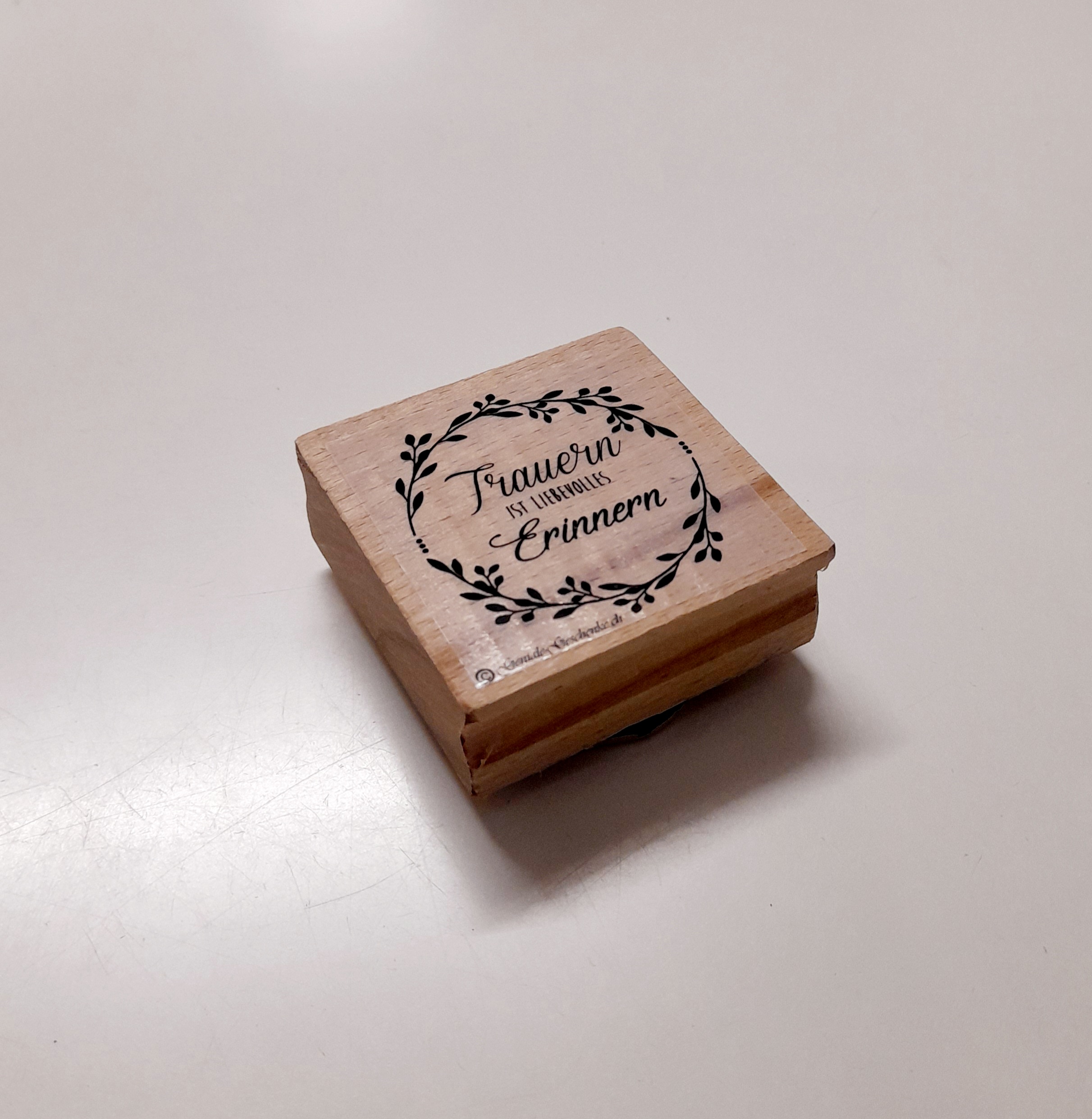 Geniale-Geschenke - Holzstempel Trauer Spruch "Erinnern ist liebevolles ...